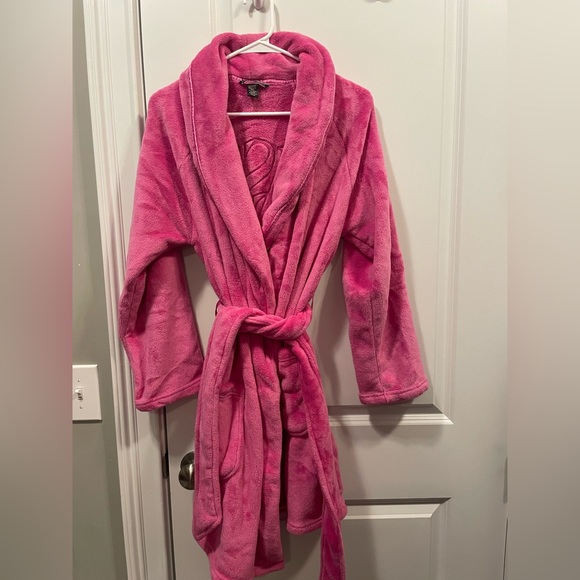 Intimates & Sleepwear | Victorias Secret Pink Plush Robe | Poshmark